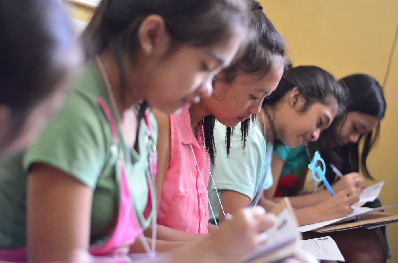 HDC Volunteers: Changing the World, One Classroom at a Time - World Youth Alliance